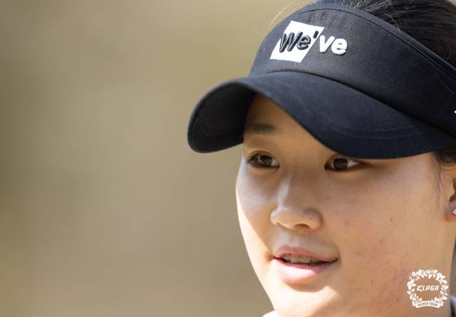 2년 10개월 만에 나온 ‘KLPGA 7연속 버디’···김민솔 '10개 홀서 버디 9개' 8언더 단독선두