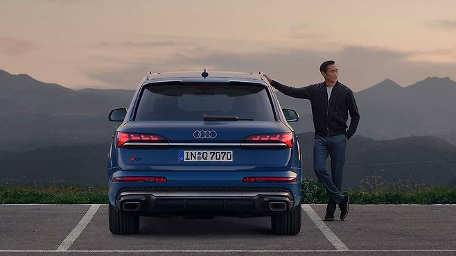 "GV80보다 좋다." 연비 10.5km/L로 1,200km 주행 가능한 SUV, Q7 | 구름을달리다