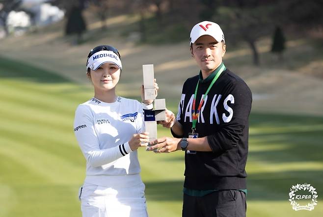 이예원, 화려한 ‘벚꽃 엔딩’ 짜릿한 이글로 2년 만에 KLPGA투어 ‘개막전의 여왕’ 탈환[SS현장속으로]