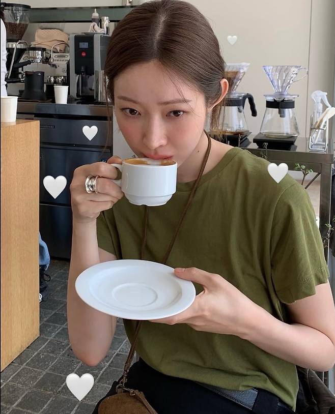 하얗고 예쁘면 다야아니 키까지 큰 170cm 완벽 비주얼 화제된 여배우 일상룩 뷰티는 내운명