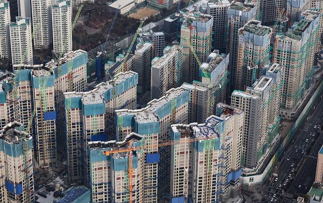 건설사 1분기 실적 엇갈린다…DL이앤씨·HDC현산은 ‘서프라이즈’, 현대·대우는 ‘쇼크’ 전망