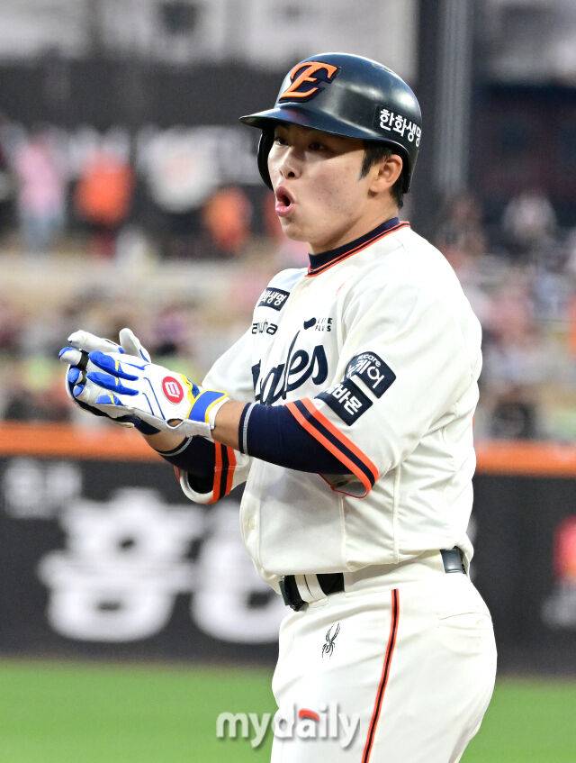 양키스 최고 유망주 드디어 터졌다 Kbo 데뷔 첫 홈런 폭발 8m 몬스터월 넘겼다실책 후 속죄포 문현빈 백투백 Md대전