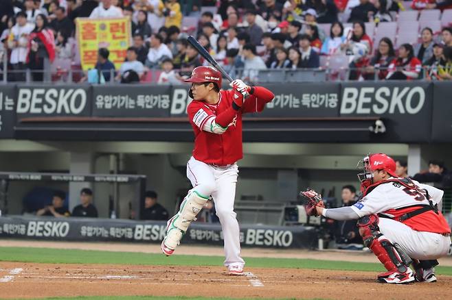 양현종 무너뜨리고 3연전 기선제압!…'12안타 폭발' SSG, KIA 9-3 완파 [광주:스코어]