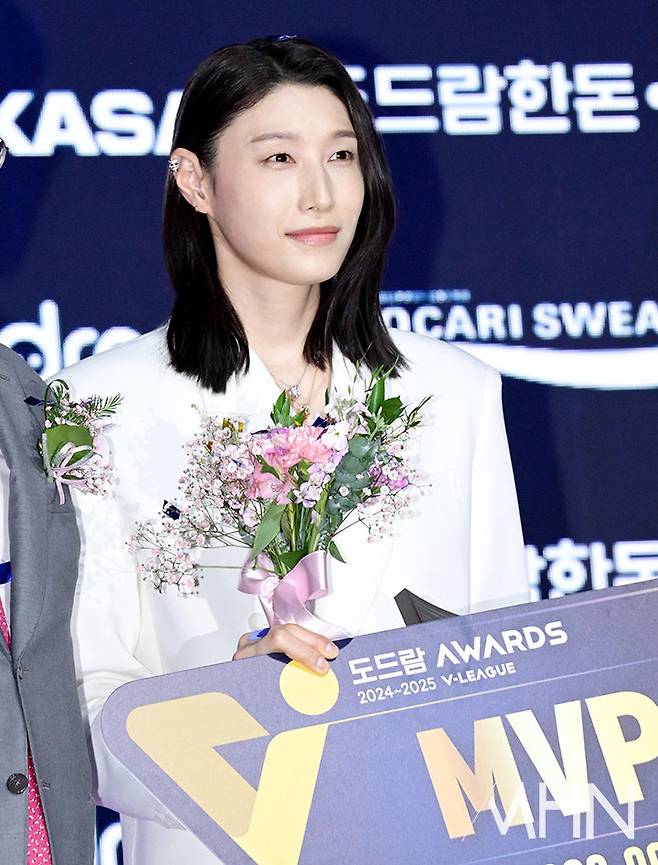 김연경 20주년현역 베스트7정규 Mvp 3관왕초대 영플레이어상에 한태준 김다은 V 시상식 종합