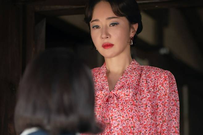 압구정서 놀다 찍힌 사진으로 데뷔하게 된 미모의 여대생 최근 모습 뉴스에이드