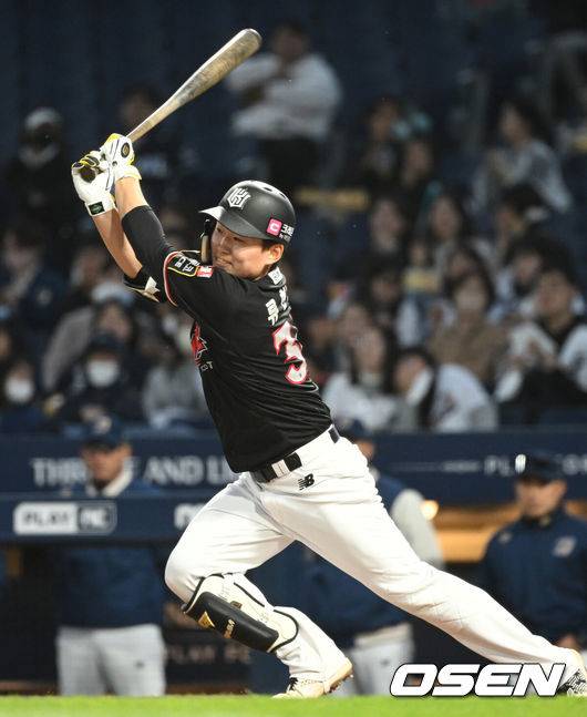 ‘미쳤다, 안타-안타-만루홈런’ 타율 .577 야구 만화인가…타격 4개 부문 1위, 퓨처스를 씹어먹다