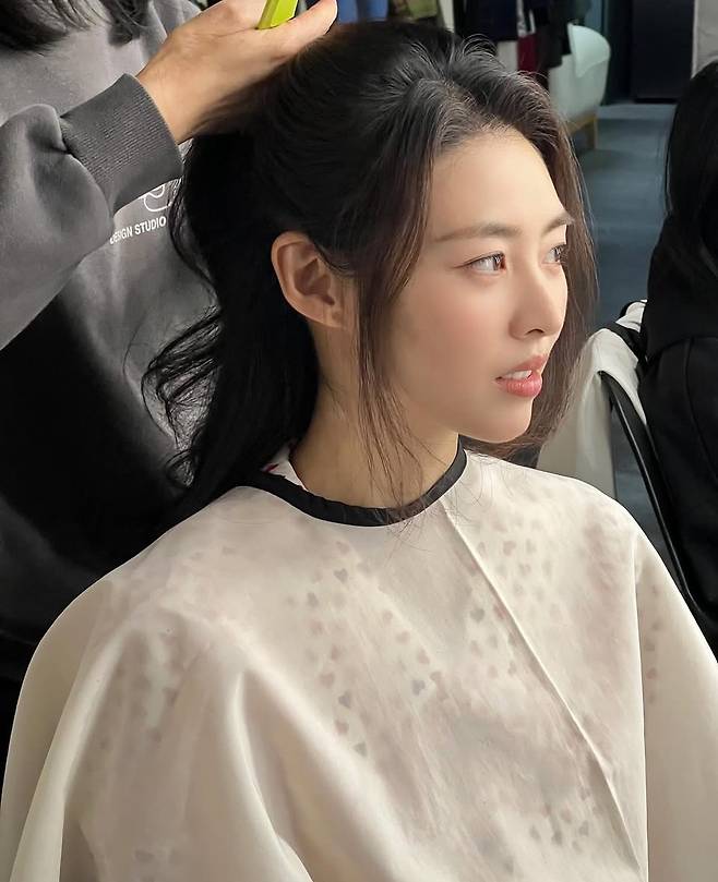스캔들·연애설 없이 깜짝 결혼 6개월 된 딸까지 소녀시대 멤버 될 뻔한 여배우 일상룩 스타와 패션
