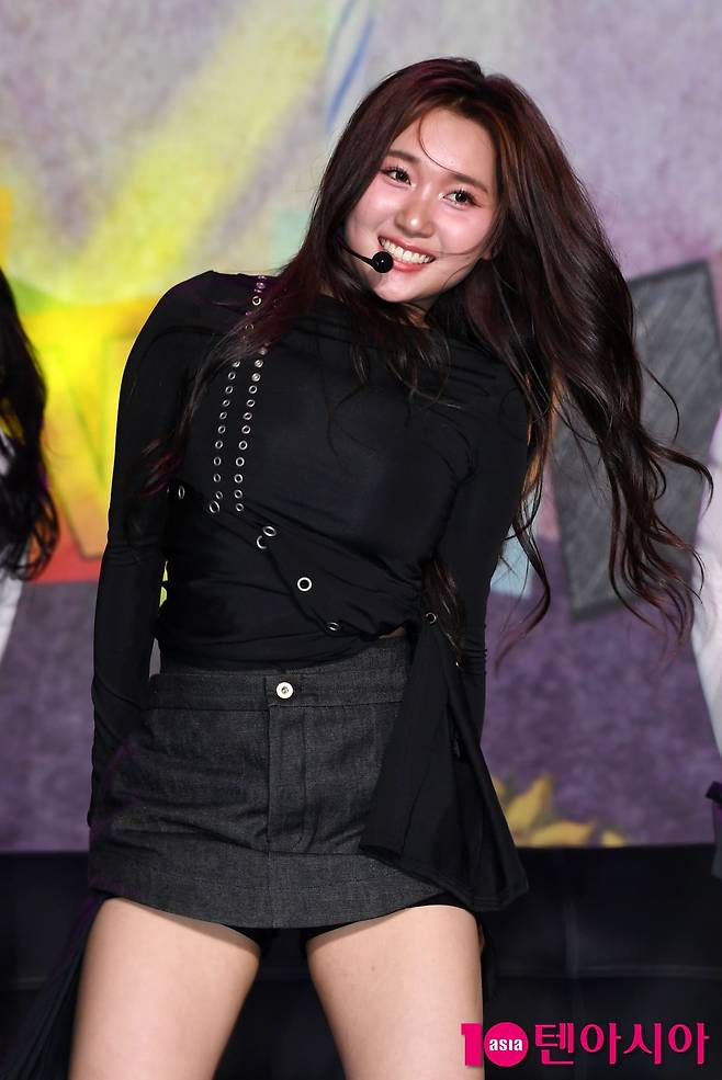 VVS 지우, 고음 여신의 꽃미소[TEN포토]