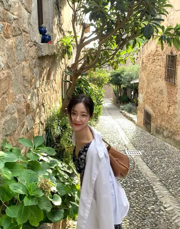 강남 성형외과 병원장 딸로 다이아 수저 서울대 여신 여배우 일상룩 패션룸