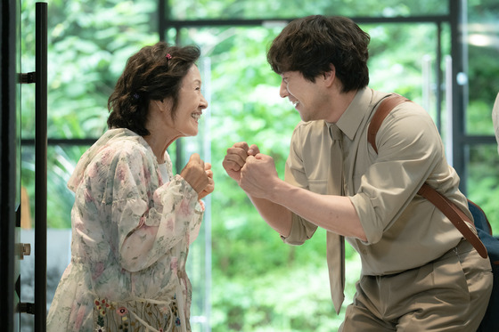 김혜자·손석구 부부가 묻는다천국에 도착한 당신 어떻게 살아가시겠습니까