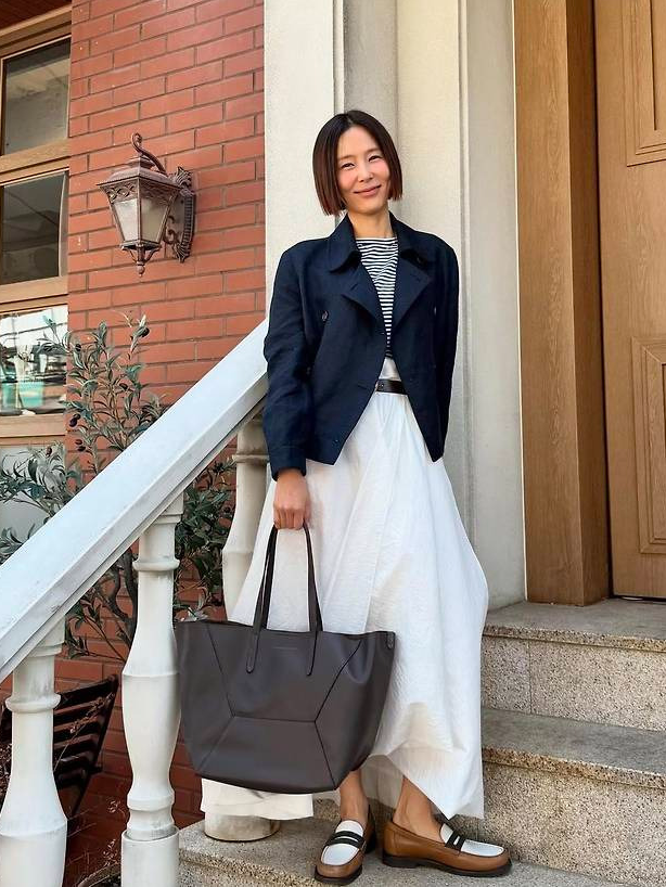 누가 아이 엄마라 하겠어” 프렌치 무드 제대로 살린 방송인 내추럴 캐주얼룩 대본은 내운명