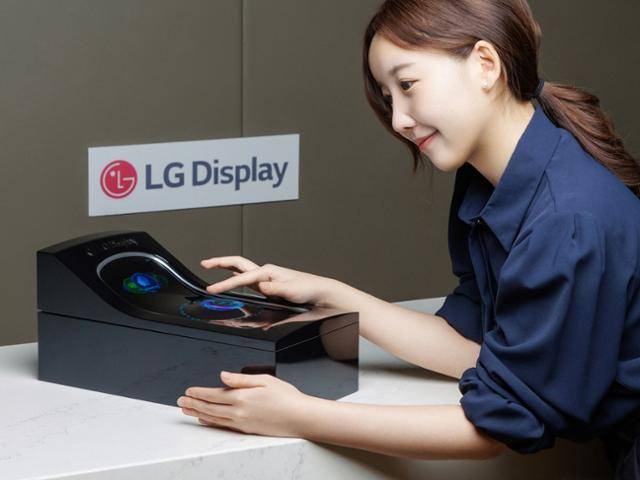 삼성D, SID '올해의 디스플레이상' 수상…LGD는 차량용 디스플레이 전시