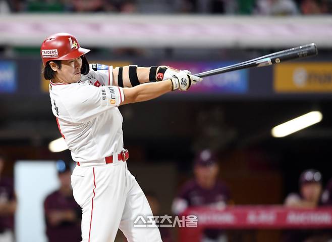 팀은 패했지만…‘KBO리그 통산 499홈런’→SSG 최정 ‘대기록’에 한 걸음 남았다 [SS시선집중]