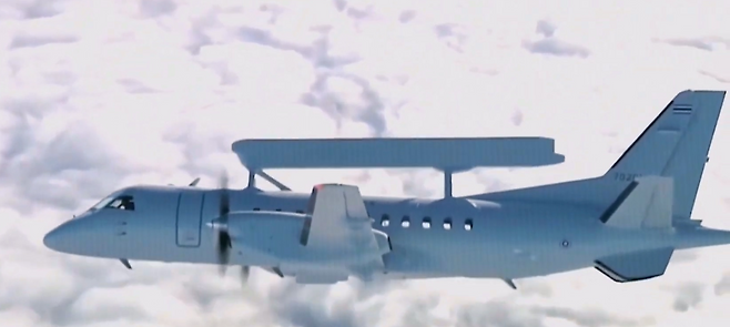 푸틴 망했다 스웨덴이 지원한 조기경보통제기와 F 16 전투기에 러시아 전투기들 초토화 군사돋보기