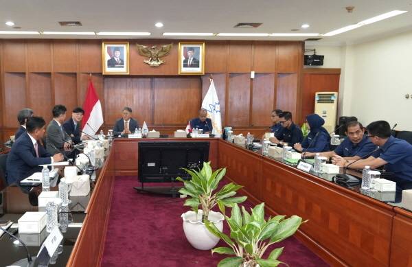 “인도네시아 국민차 되겠다”…KGM, 방산기업 ‘핀다드’와 HOA 체결