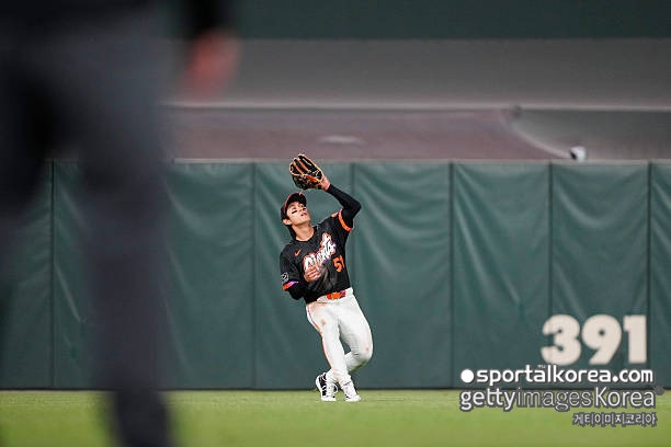 "올스타 선정 놀랍지 않아, MVP 투표에서 이름 볼 수 있을 것" 2G 연속 홈런 이정후 활약에 현지 매체도 '엄지척'