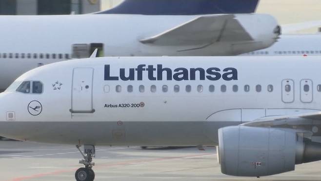 승객 200명 탄 여객기, 10분간 조종사 없이 비행...'아찔'