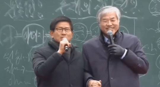 대선 D 7 극우공세 무방비한 김문수민주 `전광훈 아바타` 명확해져