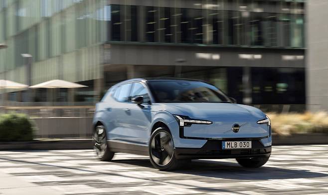 르노 세닉 일렉트릭, 8월 출시…"EV3·EX30 경쟁 변수는 결국 가격" | 삼프로TV