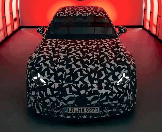 전기차 끝판왕? AMG Vision EV 실체 공개에 팬들 술렁 | EV-Hotissue