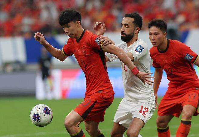 한국인 영입설 중국 축구 끝내 황금세대로 월드컵 못 나간 감독과 7월 홍명보호와 격돌