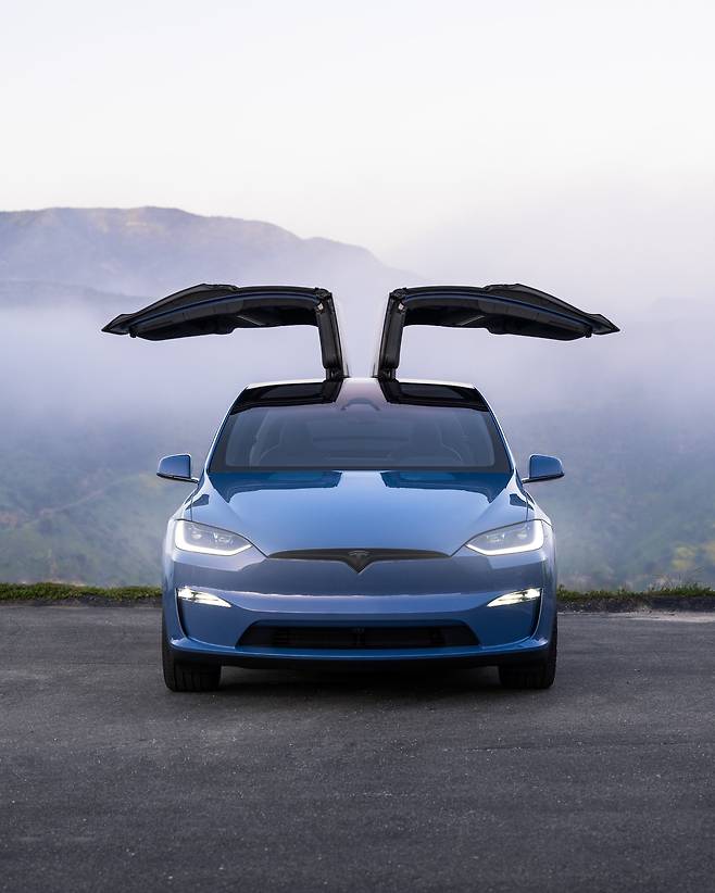 “제로백 2.5초 SUV”모델 X 페이스리프트 핵심 정리 | EV-Hotissue