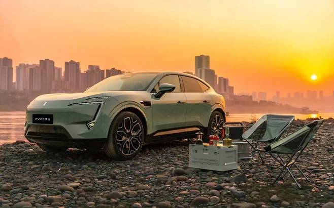 “BYD만 무너지는 게 아니다”… 中 전기차 산업 ‘붕괴 조짐’ | EV-Hotissue