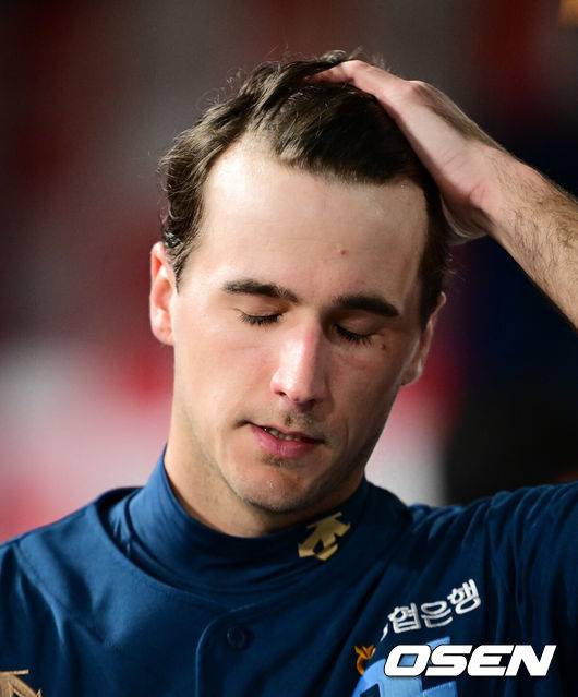 한국 괜히 떠났나, 마이너에서도 9실점이라니…ML 복귀 요원, 이러면 내년 70억 연봉도 사라진다