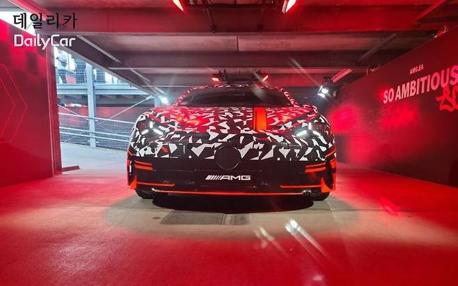 [데일리카 컷] ‘꿈의 전기차’, ‘콘셉트 AMG GT XX’ 양산형 버전..메르세데스-AMG C590 전기차 | 데일리카