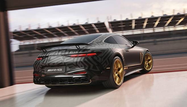 영화 같은 순간, 이 車를 마주한다면·· `AMG GT APXGP 에디션` 전 세계 52대 | 오토얼라인먼트