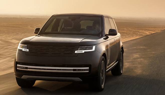 “EV9보다 비싸고 빠르다?” 레인지로버 EV 성능 실화냐 | EV-Hotissue