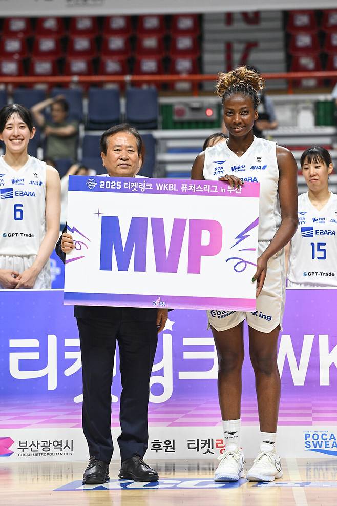 [WKBL 퓨처스 리그] 'MVP 기쁨' 아이베 치캄소, '다양한 팀들과 경기, 적응력 높이는데 좋은 계기'