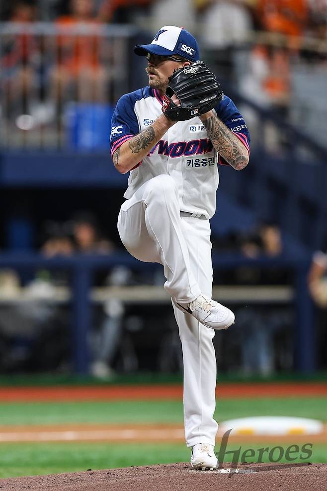 믿었던 '홍민기' 무너진 롯데... 키움에 3-6 패배