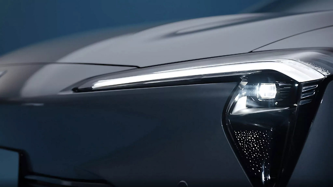 “제네시스보다 더 길고, 더 멀리 간다”… 괴물 전기차 등장 | EV-Hotissue