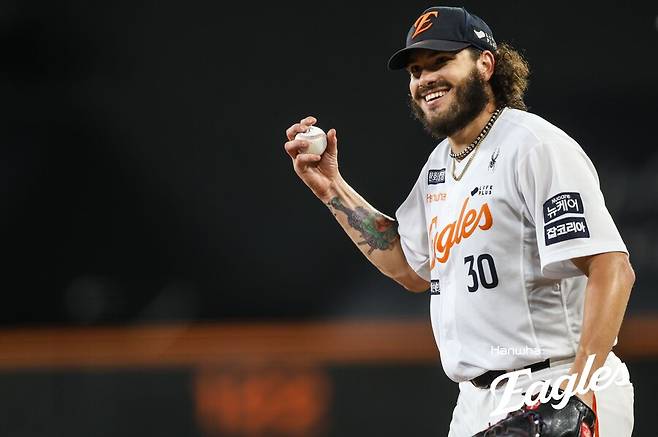 "한화 KS 우승 타투 새기고 싶은…" 157km 초특급 괴물이 던지면 KBO 역사가 쉽게 바뀐다