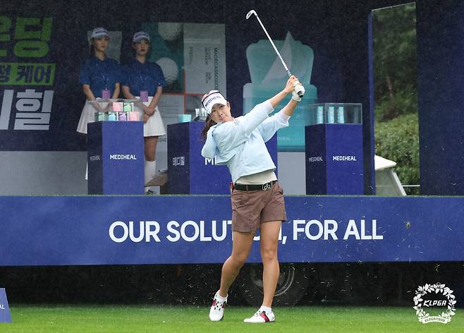 고국 나들이 첫날 2언더파 '장타여왕' 김아림 "계속 성장 중"