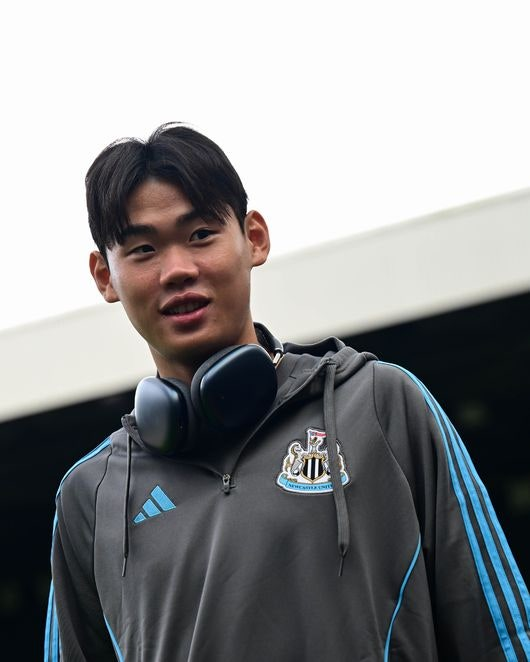 뉴캐슬 박승수, EPL 韓 최연소 데뷔는 '또' 다음 기회로... 리버풀전 명단 제외→팀은 2-3 패배