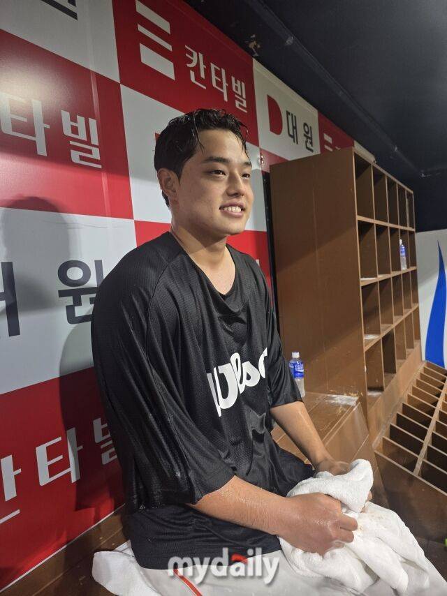 “이제 경험이 좀 쌓인거죠?” 문동주가 웃었다…한화 159km 차세대 에이스의 땀과 좌절과 성장=10승[MD고척]