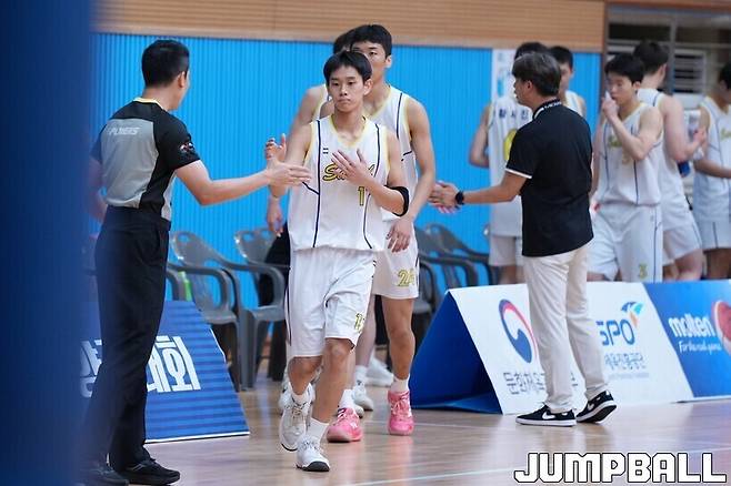 '예상 뒤집은 선택' 양우혁에게 들은 KBL 드래프트 도전 이유는?