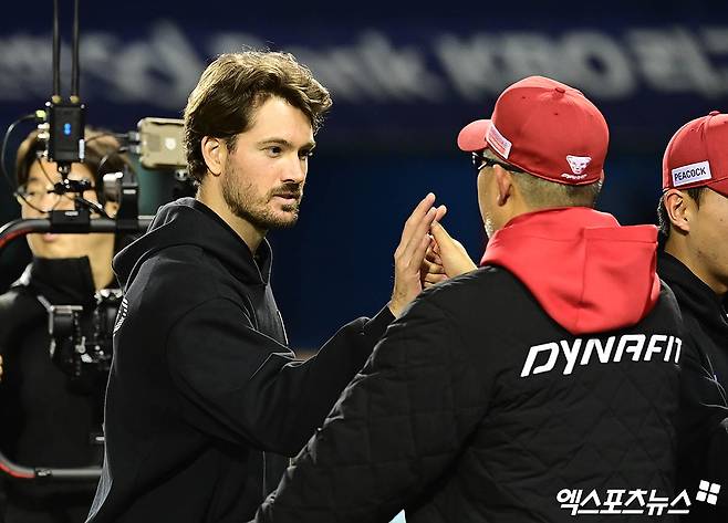 '대기록 달성'에도 차분했던 KBO 2년 차 외인..."폰세와 탈삼진 경쟁? 신경 쓰지 않아"