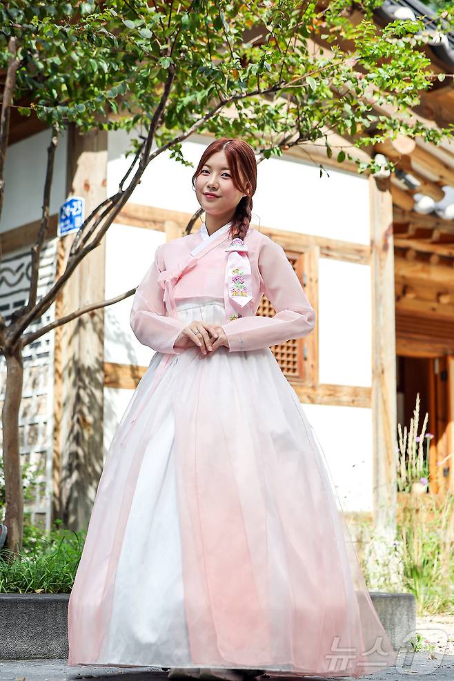 성민지 "'아침마당' 도전 꿈의 무대 5승, 가수 인생 터닝포인트" [한복인터뷰]②