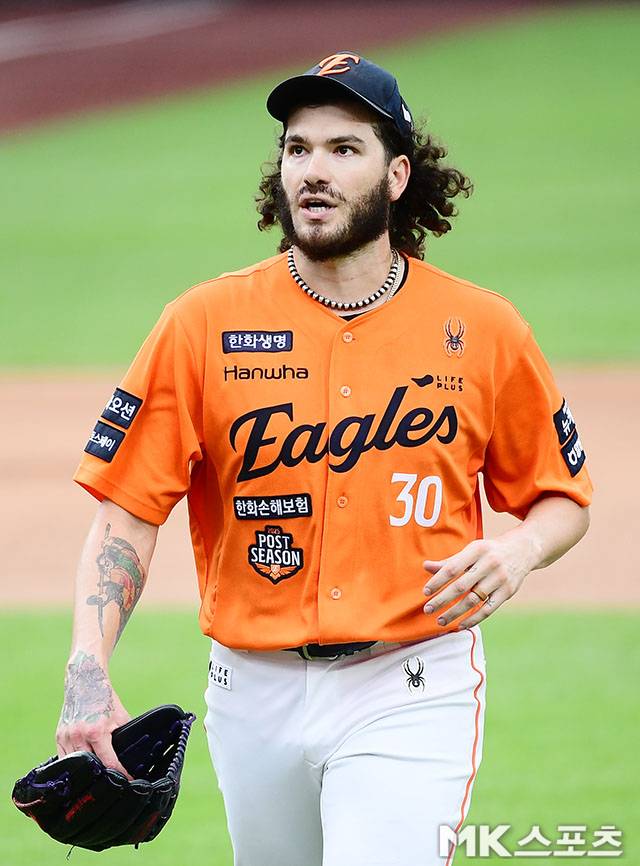 “흔들렸으면”→6이닝 6실점 5자책점…한화 슈퍼 에이스에게 무슨 일이 [MK PO1]