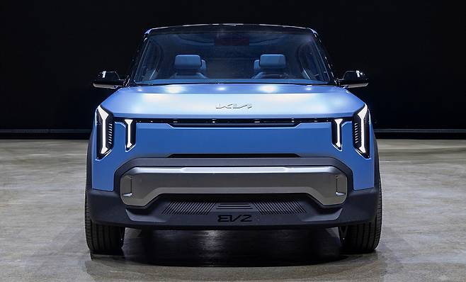 “기아가 작정했다” 캐스퍼 뛰어넘는 전기 SUV 실물 등장! | EV-Hotissue