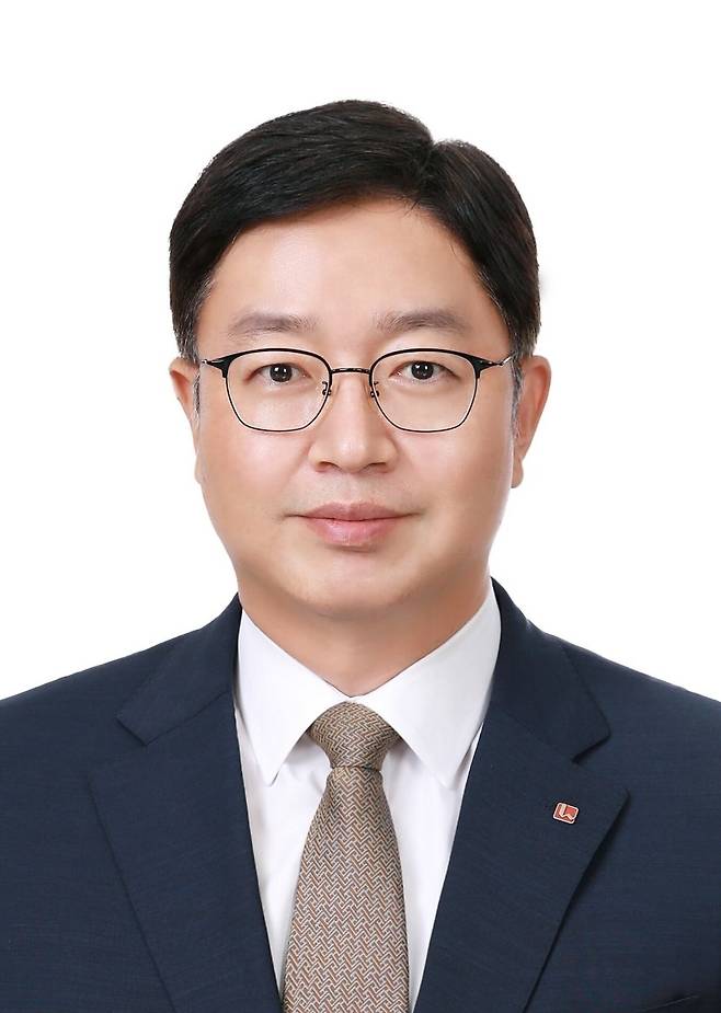 LX하우시스, 임원 인사…박장수 CFO 부사장 승진
