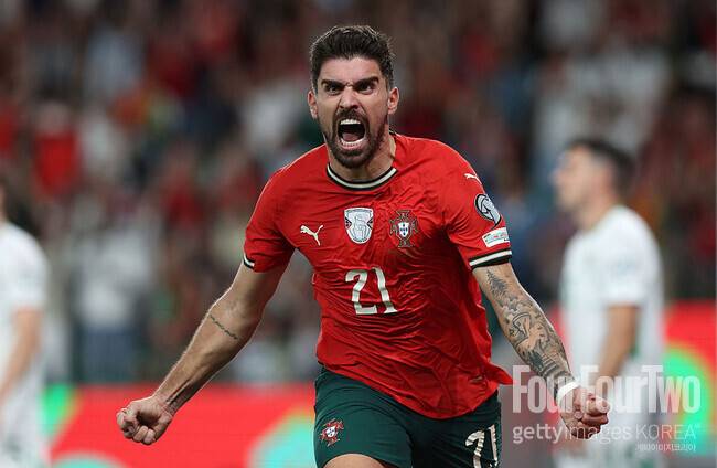 맨체스터 유나이티드, ‘대형 영입’ 계획하나?…"재정 충분히 안정된 상태"