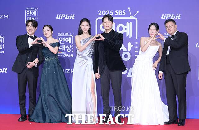 레드카펫 찾은 동상이몽 부부들 [TF사진관]