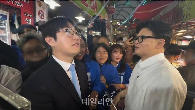 [6·3 픽] '하정우 손털기 논란'에…한동훈 "실망스런 행동" 박민식 "주민 손이 이물질?"