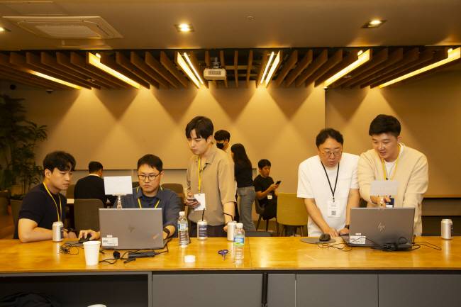 세계 첫 플랜트·건설 Llm 개발 Ai통한 설계 자동화 ‘두토끼 잡기 Build Up Korea 2024